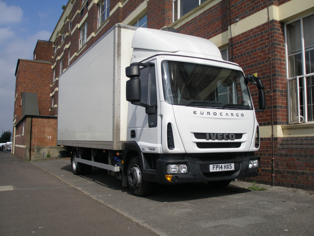 7.5t Box with Tail Lift - Elmport Van Rentals