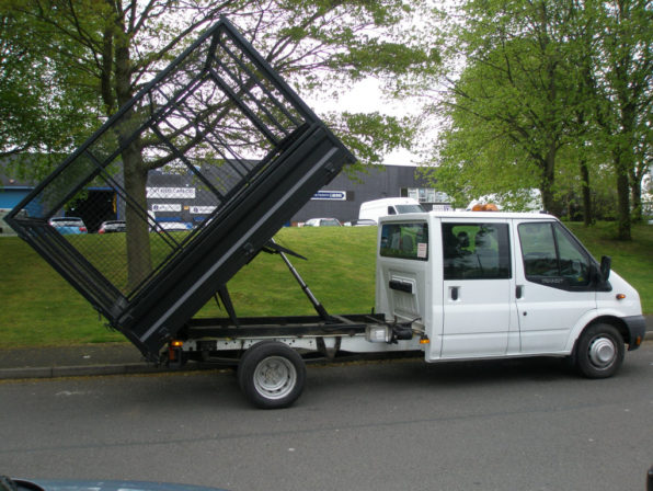 3.5T Caged Tipper – crew cab - Elmport Van Rentals